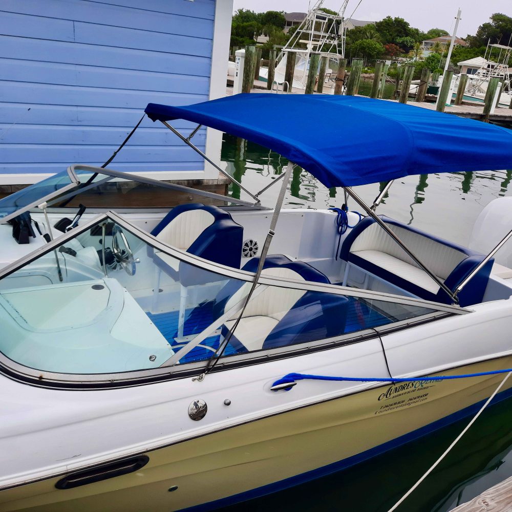 24 Foot Four Winns Bow Rider – Aundre’s Rentals Harbour Island, Bahamas