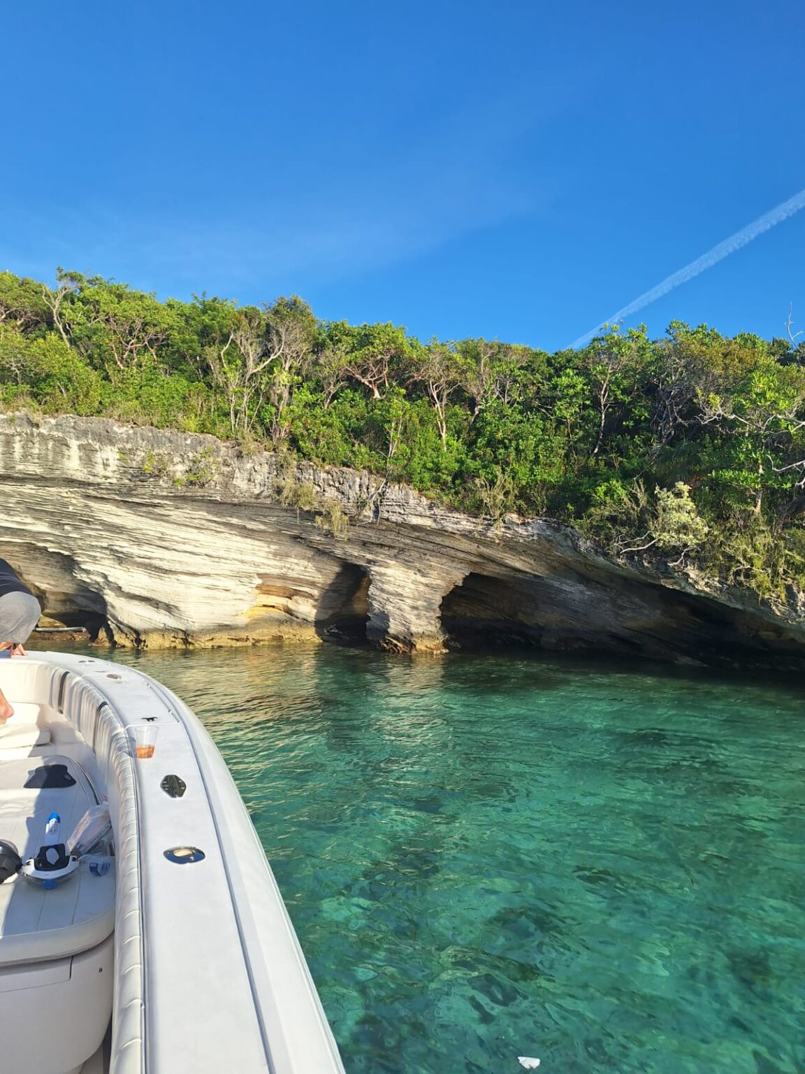Intrepid 40 Foot Center Console – Aundre’s Rentals Harbour Island, Bahamas